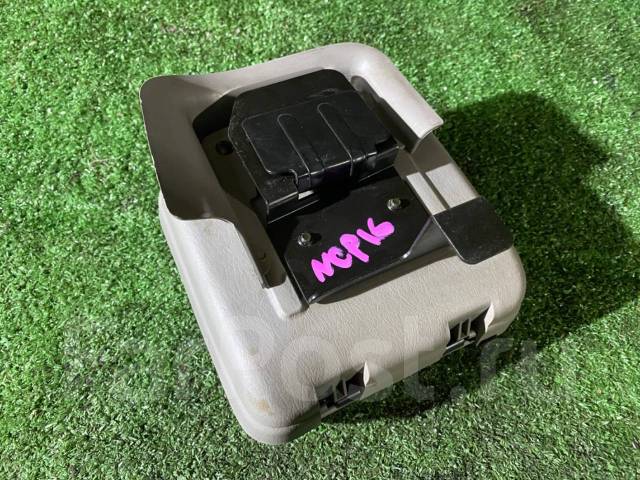 Бардачок (мусорка) Clean box Toyota Platz NCP16 1NZ-FE купить в Южно ...