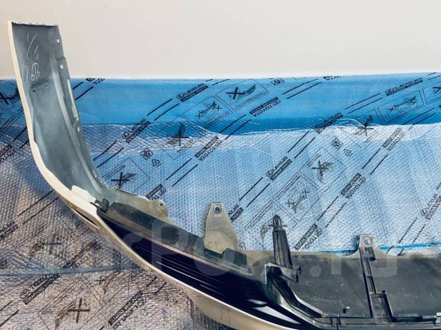 Бампер передний в сборе Toyota Land Cruiser 300 купить в Москве ...