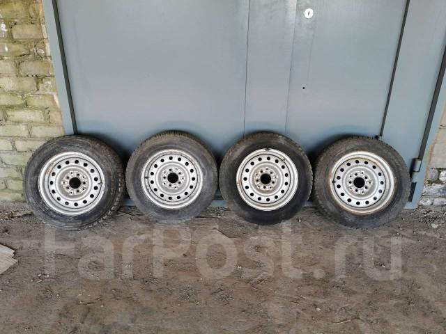 Продам колеса, 15", 1 шт, 205 мм, 65 %, радиальный, 205/65R15, Goodyear ...