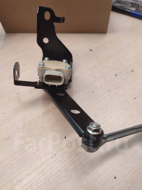 Датчик контроля высоты кузова 89407-60010 Land Cruiser HDJ100 купить в ...