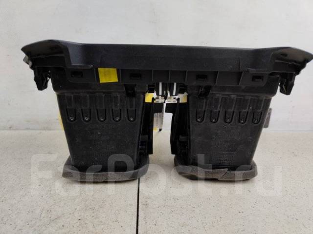 Накладка на торпеду Volvo V40 2017 31477349 MV 1.5T B4154T5 купить в ...