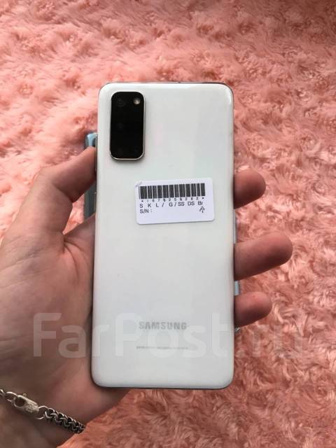 Телефон Samsung Galaxy S20, б/у, в наличии. Цена: 20 500₽ во Владивостоке