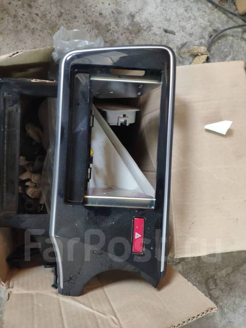 Рамка автомагнитолы под большой магнитофон - Аксессуары в Уссурийске