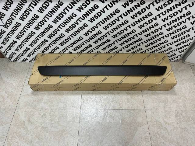 Накладка на дверь багажника RAV4/2018-2022 Новый Оригинал Япония купить ...