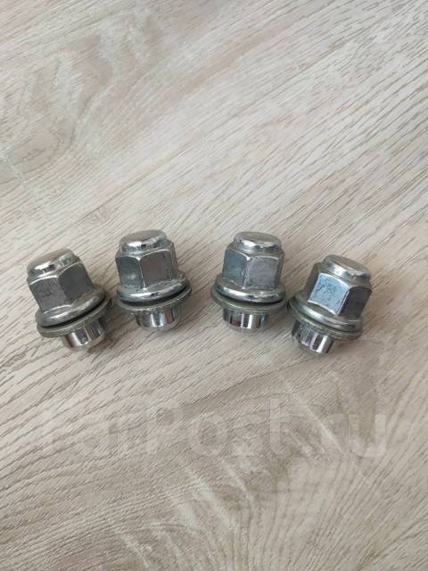 Гайки колесные Toyota Япония 4 штуки - Гайки, секретки, проставки во ...