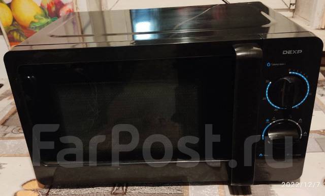 СВЧ печь DEXP MC-71 черная 20 л, 700 Вт Чистая снаружи и внутри - Микроволновые печи во Владивостоке