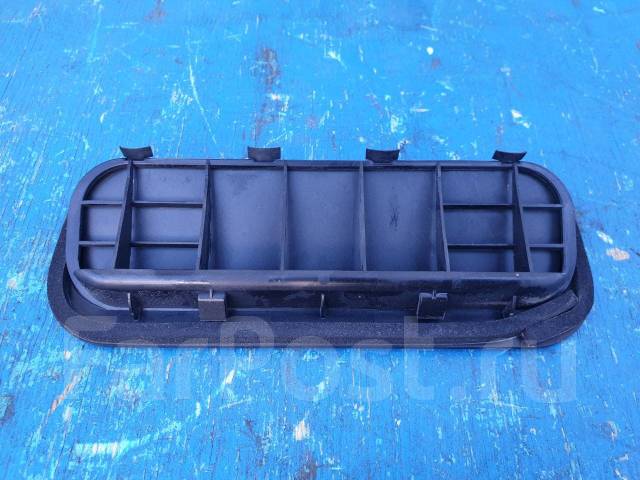 Клапан вентиляции багажника левый Toyota Crown Athlete Hybrid AWS210 ...