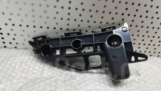 Крепление Бампера Переднее Правое Toyota Prius Alpha 11-17гг купить в ...