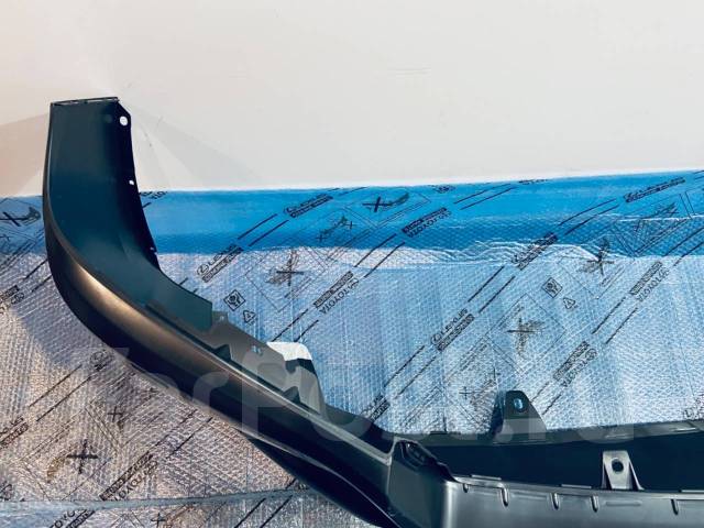 Бампер передний Toyota Land Cruiser 200 15-21 купить в Москве — частное ...