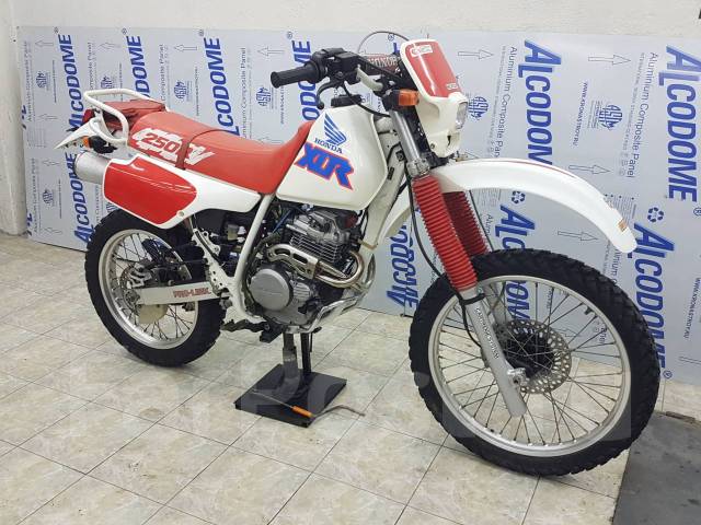 Honda XLR 250R, 1995 - Продажа мотоциклов во Владивостоке