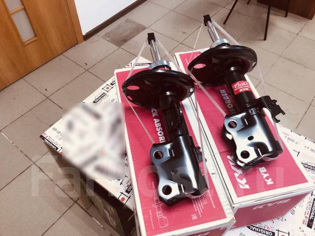 Передние стойки KYB / пара - Prius ZVW30 купить во Владивостоке по цене ...