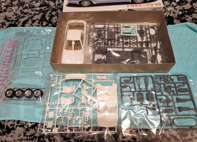 Сборная модель Fujimi Toyota Supra A70 High Mechanism 1/24 - Сборные и ...