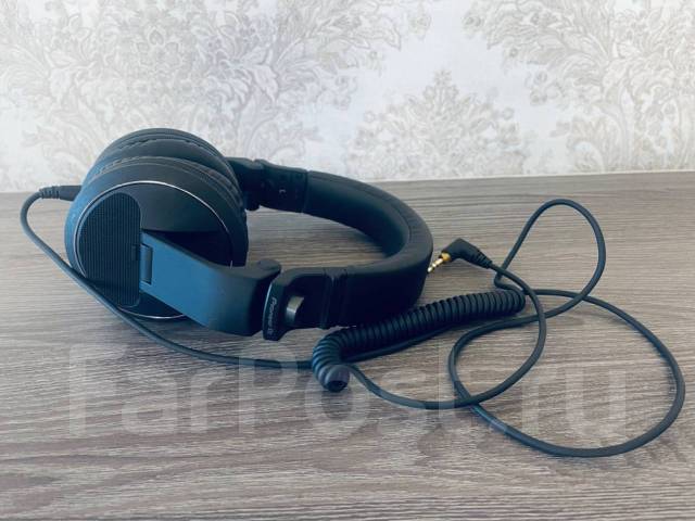 Диджейские наушники Pioneer HDJ-X5, б/у, в наличии. Цена: 10 000₽ во ...