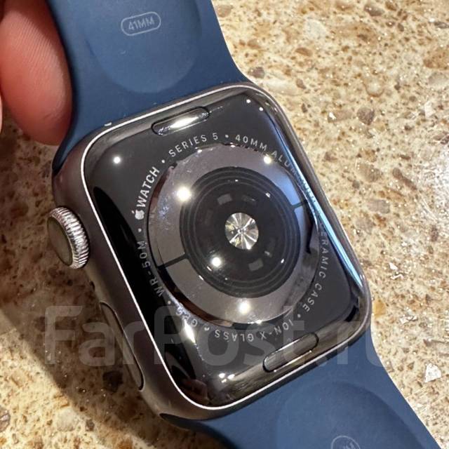 Apple Watch Series 5 40mm 32GB, умные часы, GPS, NFC, IP68, Android ...