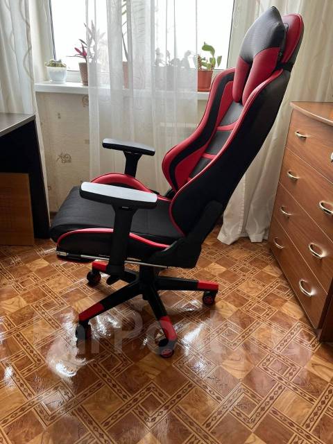 Кресло игровое ZET Gaming Force armor 2000M черный, б/у, в наличии ...