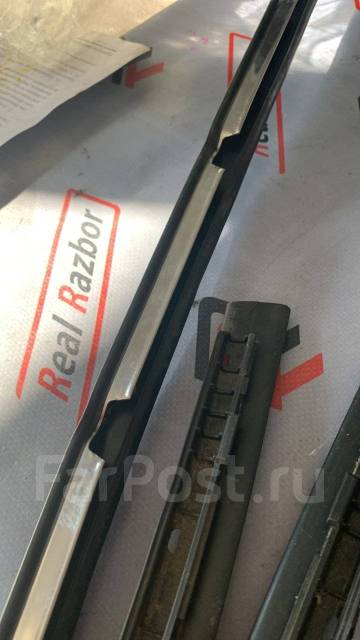 Молдинги лобового стекла Toyota Land Cruiser URJ202 /RealRazborNHD ...