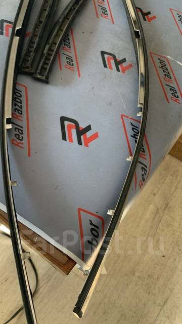 Молдинги лобового стекла Toyota Land Cruiser URJ202 /RealRazborNHD ...