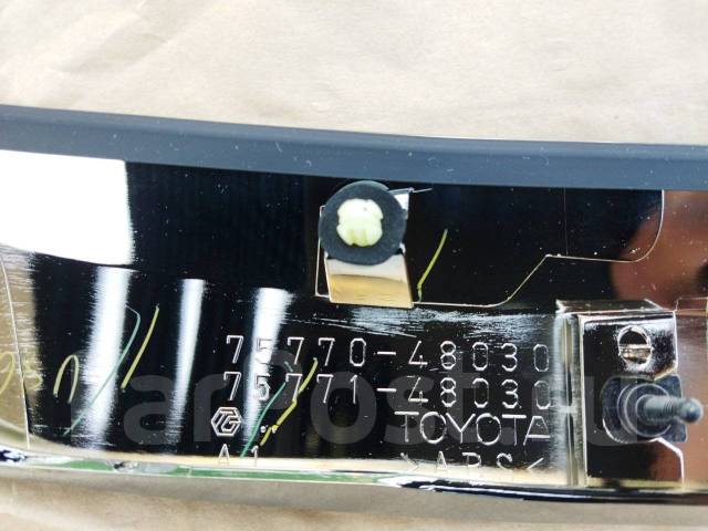 Молдинг капота 7577048030 Toyota Harrier Новый Оригинал Дорестайл ...
