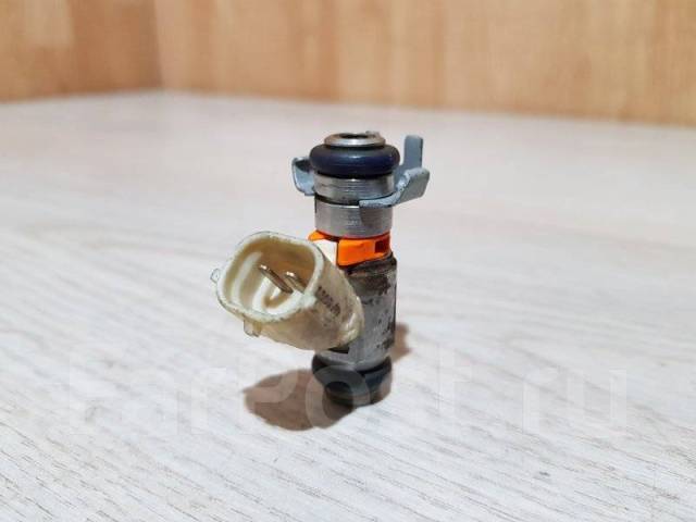 Форсунка топливная Skoda Octavia 2005 036906031G 1U2 BCA купить в Санкт ...