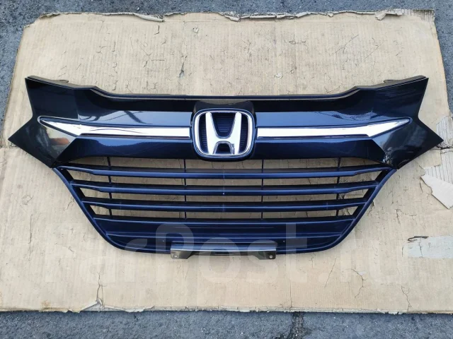 Решетка радиатора Honda Vezel (HR-V) Дорестайлинг купить во ...