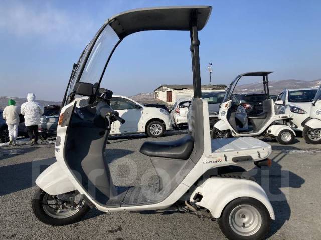 Мопед Honda GYRO-Canopy TA03-1303945, 2016 год, 49 куб. см. в наличии. Цена: 80 000₽ во Владивостоке