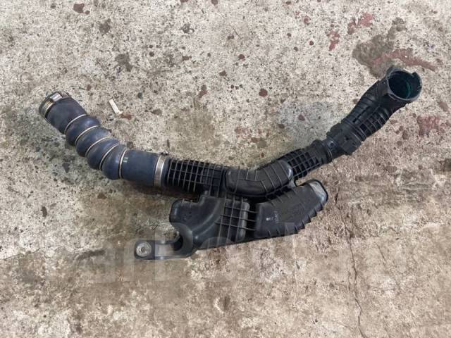 Патрубок интеркулера Nissan Note 144603VA0A E12 HR12DDR купить в ...