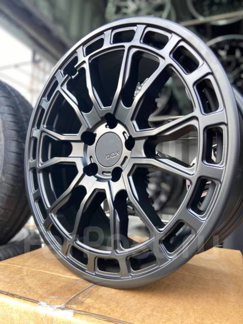 Стильные матовые диски Sakura R18, 5*114.3, 8J, ET35 - Диски в Уссурийске