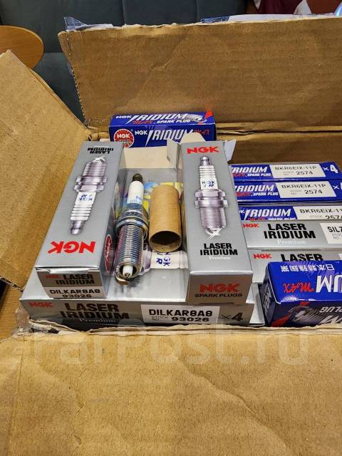 Свечи зажигания NGK Dilkar8A8 93026 из Японии. Самые низкие цены купить ...