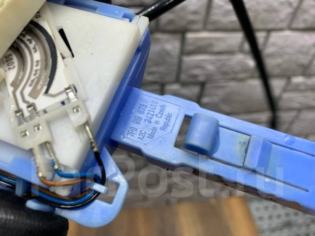 VW Touareg NF Датчик уровня топлива LH RH купить в Екатеринбурге ...