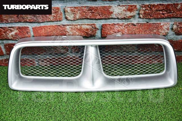 Решетка радиатора Subaru Forester 91121SA050 SG5 EJ20 купить в Находке ...