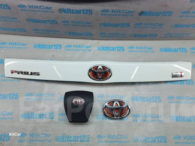 Эмблема [бампера+багажника+руля] Toyota Prius ZVW30-52 купить во ...
