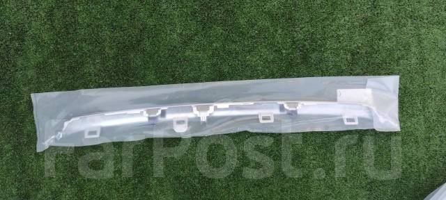 Молдинг решетки центральный 5312148210 Toyota Harrier 20+ Новый Оригин ...