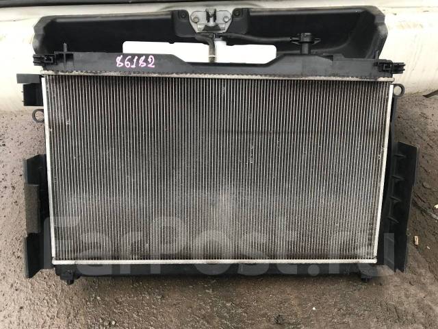 Радиатор двигателя Toyota Noah Voxy Esquire ZWR80 купить во ...