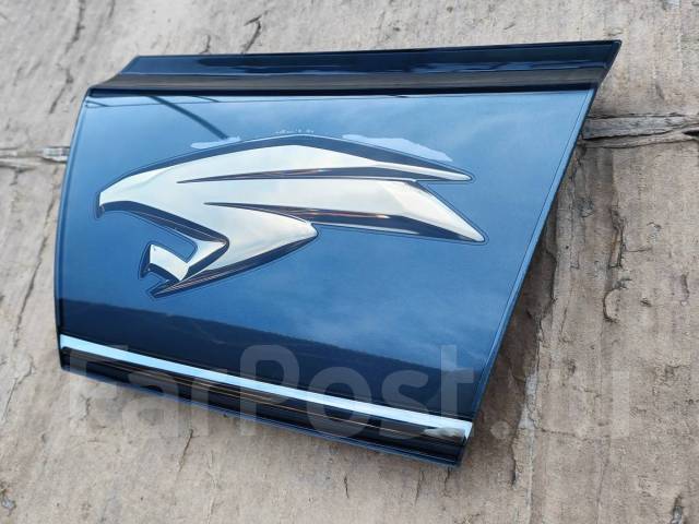 Эмблема решетки радиатора Toyota Harrier 60, 65 (Рестайлинг) купить во ...