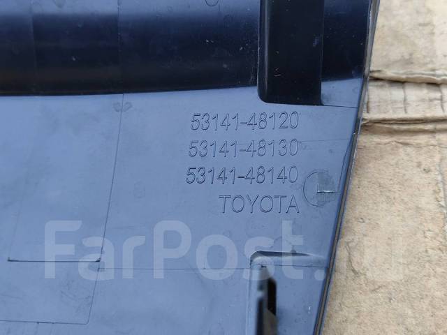 Эмблема решетки радиатора Toyota Harrier 60, 65 (Рестайлинг) купить во ...