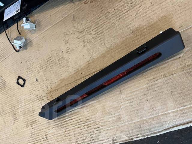 Знак аварийной остановки Mercedes-Benz W213 E-classe купить в Москве по ...