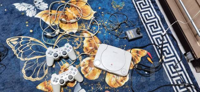 Продам приставку Sony PS one - Игровые приставки и консоли во Владивостоке