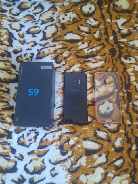 Продам S9, Samsung Galaxy S9, 64 гб, 5.80", моноблок, черный, NFC, б/у, в наличии. Цена: 10 000 ...