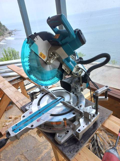 Торцовочная пила Makita Ls1219, б/у, в наличии. Цена: 65 000₽ во ...
