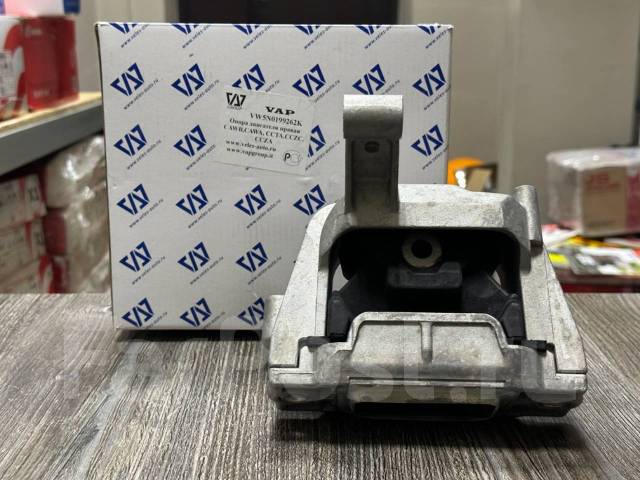 Опора двигателя правая Audi Q3, VW Tiguan/Sharan 5N0199262K купить в ...