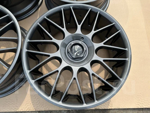 Made in Japan. Темный графит Kosei Seneka R17 5x100 5x114.3, 17", 1 шт ...