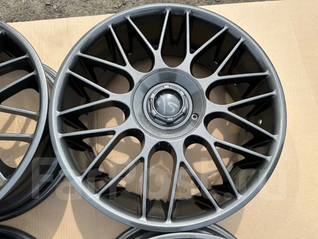 Made in Japan. Темный графит Kosei Seneka R17 5x100 5x114.3, 17", 1 шт ...