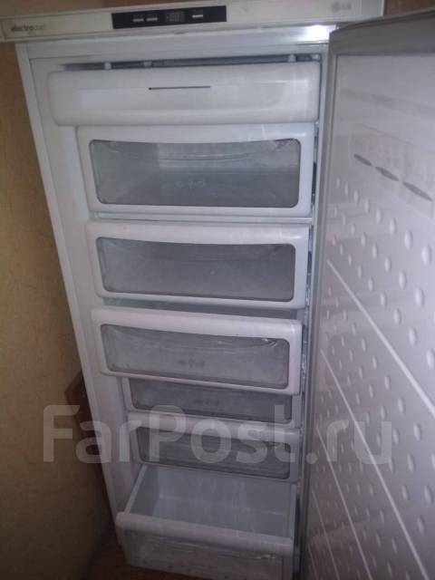 Продам морозильную камеру LG, б/у, в наличии. Цена: 14 000₽ в Находке