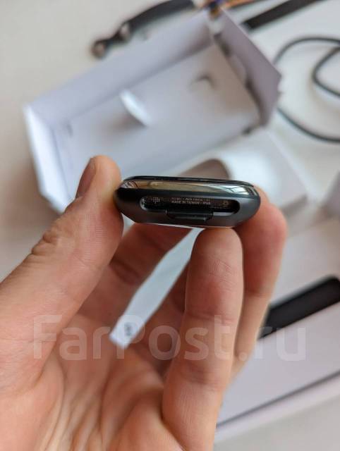 Fitbit Sense, умные часы, GPS, NFC, SIM-карта, IP67, IP68, Android, iOS ...