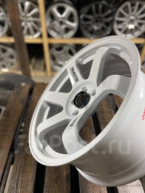 Спортивные литые диски Rays R17, 5*100, 8J, ET35, 17", 1 шт, 5x100, 73 ...