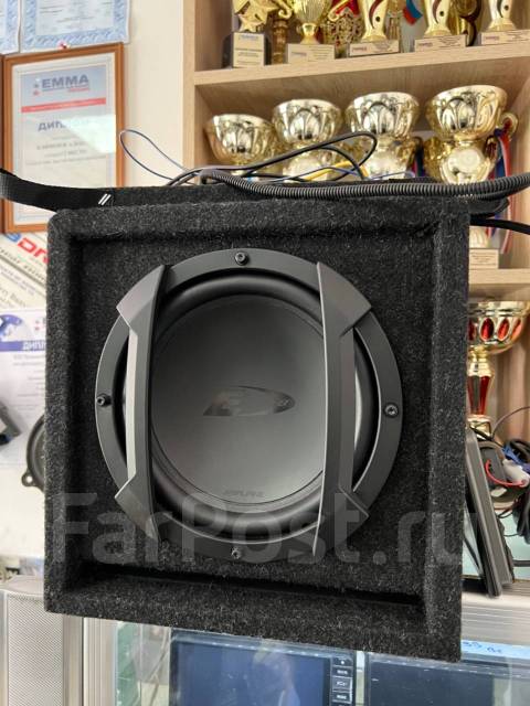 Alpine SWE815 Активный сабвуфер, компонентные, с корпусом, б/у, в ...