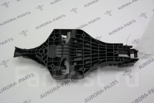 Кронштейн наружней ручки двери - ответная часть Land Rover LR078757 ...