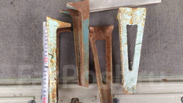 Ножки для чугунной ванны, в наличии. Цена: 700₽ во Владивостоке