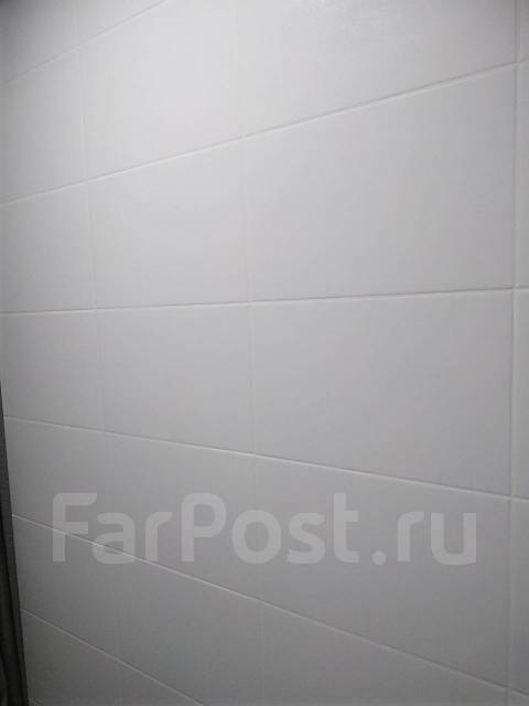 Белая кафельная плитка 25*40см, в наличии. Цена: 50₽ во Владивостоке