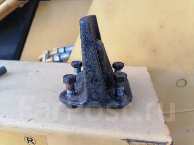 Отбойник задней рессоры Mitsubishi FUSO Fighter [FK6/ FK7] 6M61 6D17 в ...